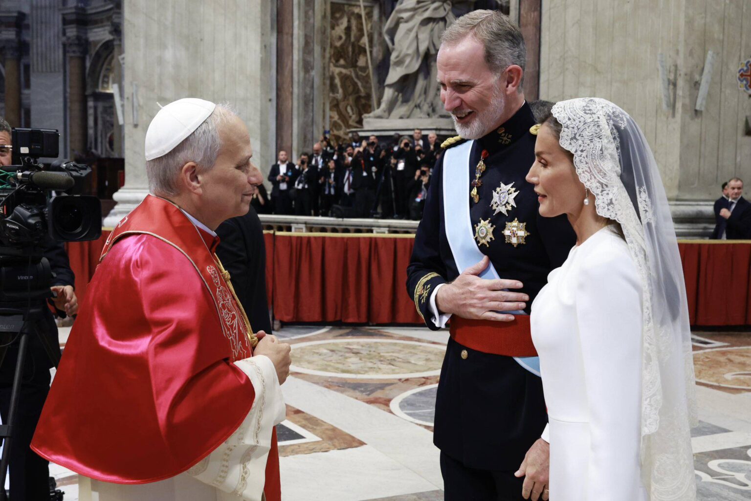 WATCH: Spain’s queen enjoys ‘white privilege’ fashion rule at Pope Leo ...