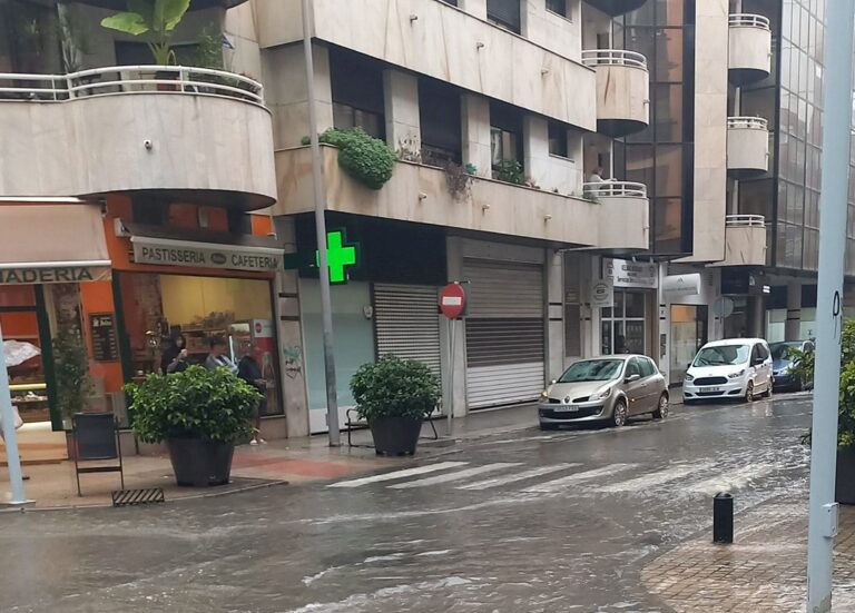 WATCH: Valencia coastal town reports flooding after new red alert for ...