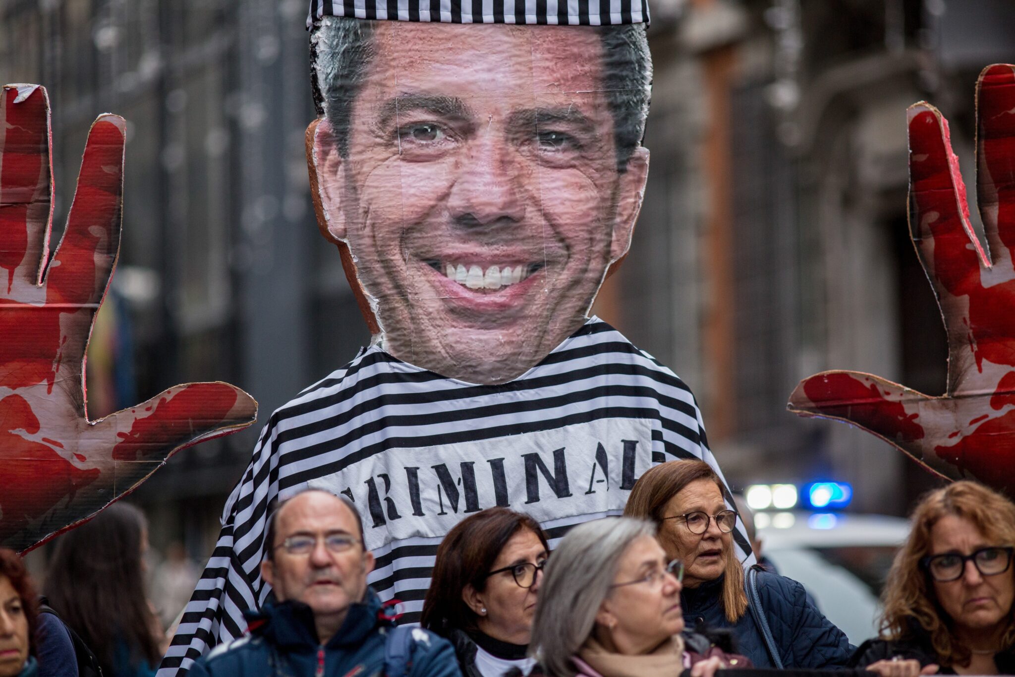 Mafia bosses treat teenagers as 'contract killers' on Costa del Sol