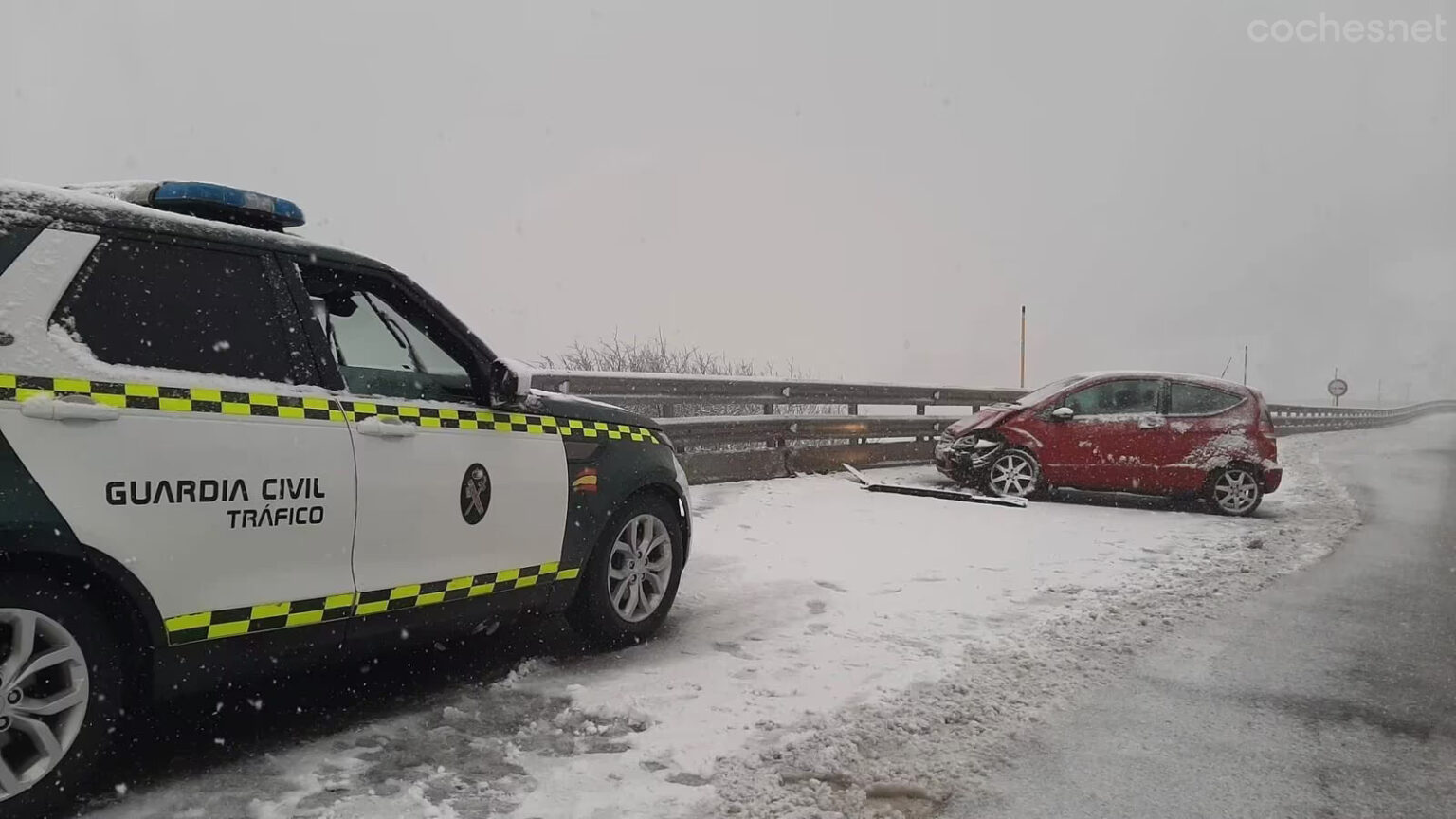 Heavy snow forces 12 roads to be closed in Spain - Olive Press News Spain