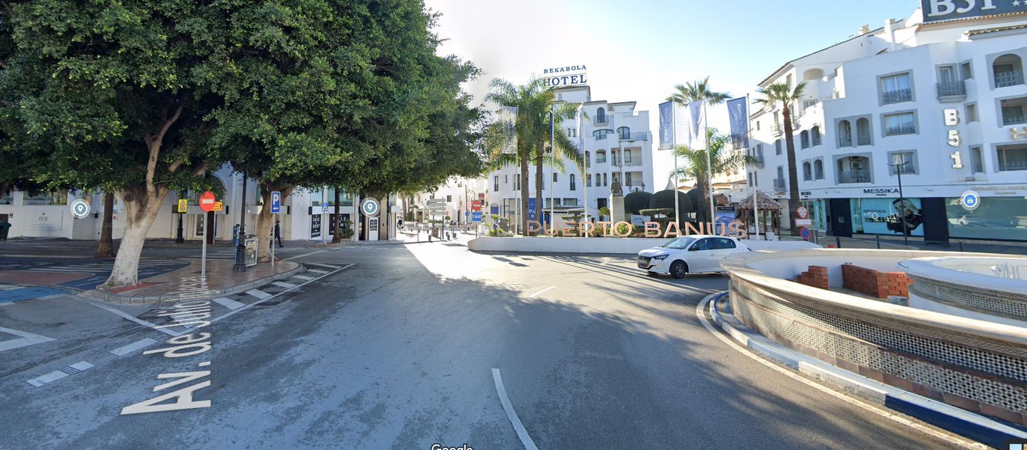 Calls grow to rename Avenida Julio Iglesias in Marbella's Puerto Banus