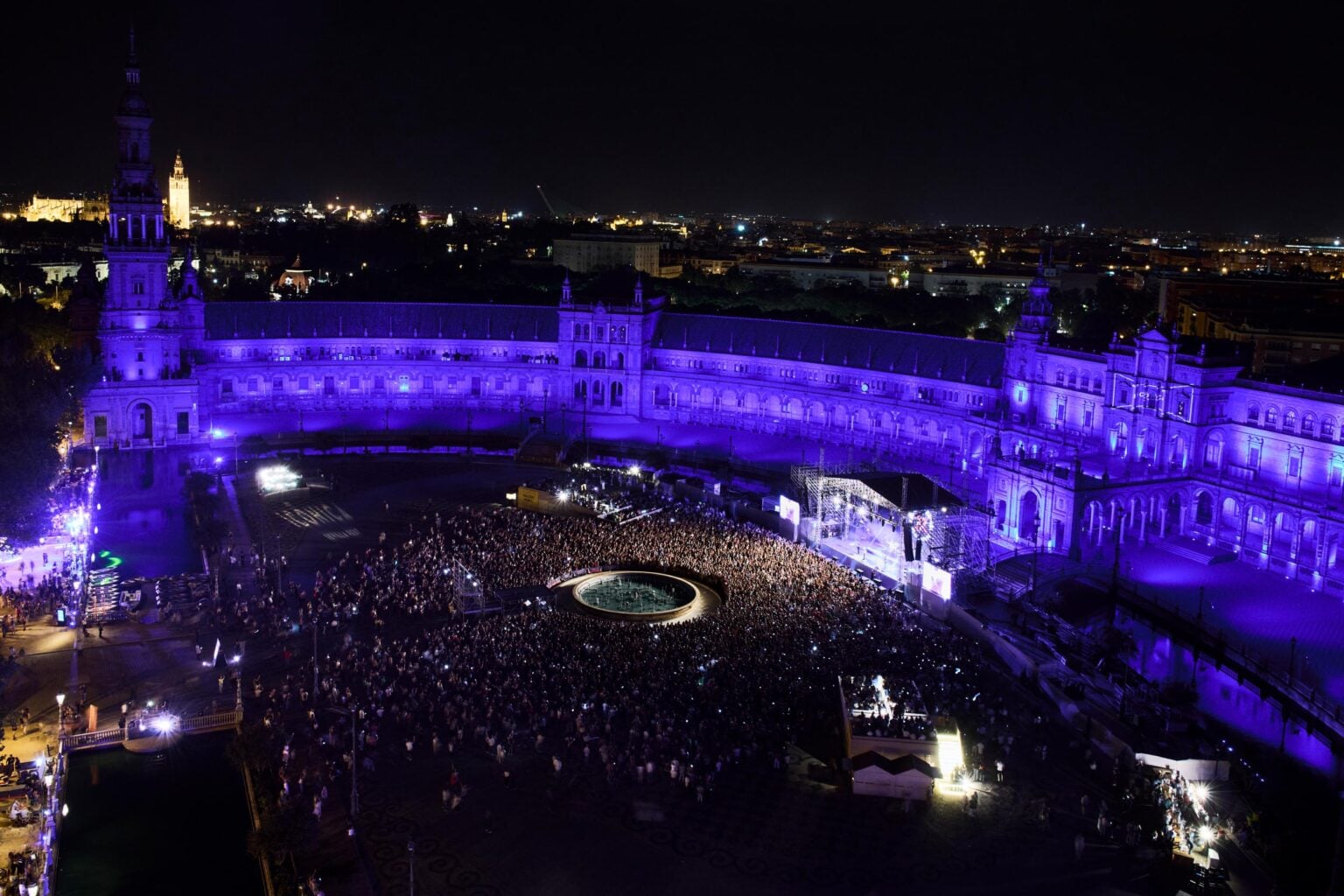 Top 10 festivals you can't miss in Spain this summer!