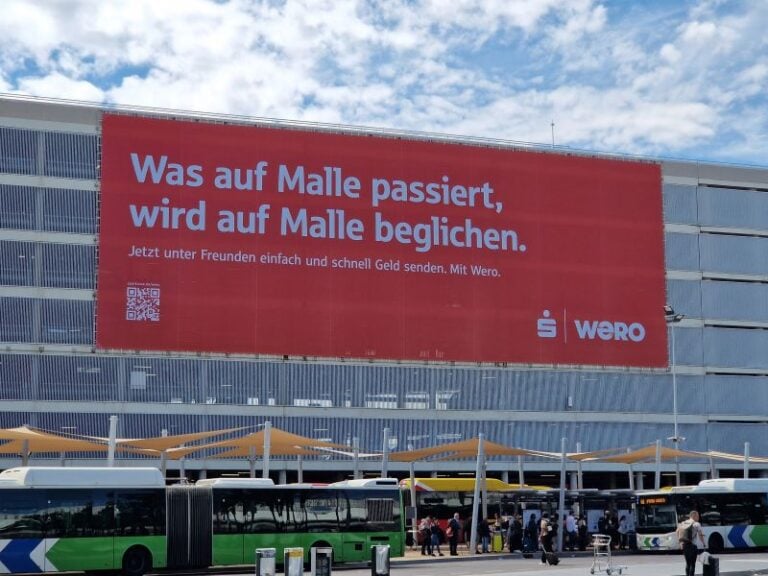 Mallorca minister fury over German-language Palma airport banner
