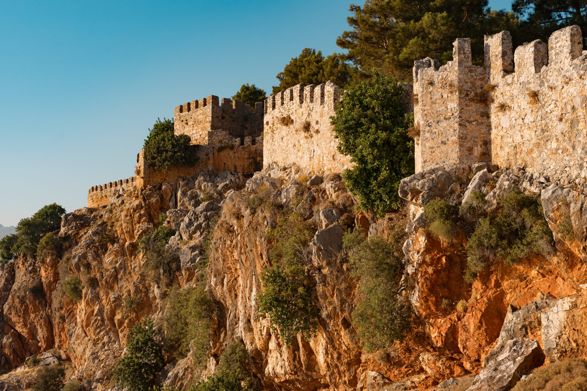 Explore medieval castles in Leon, Spain: discover historic reconquista gems